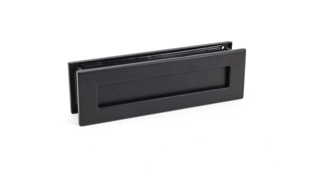 Matt Black Traditional Letterbox – Colquhoun's